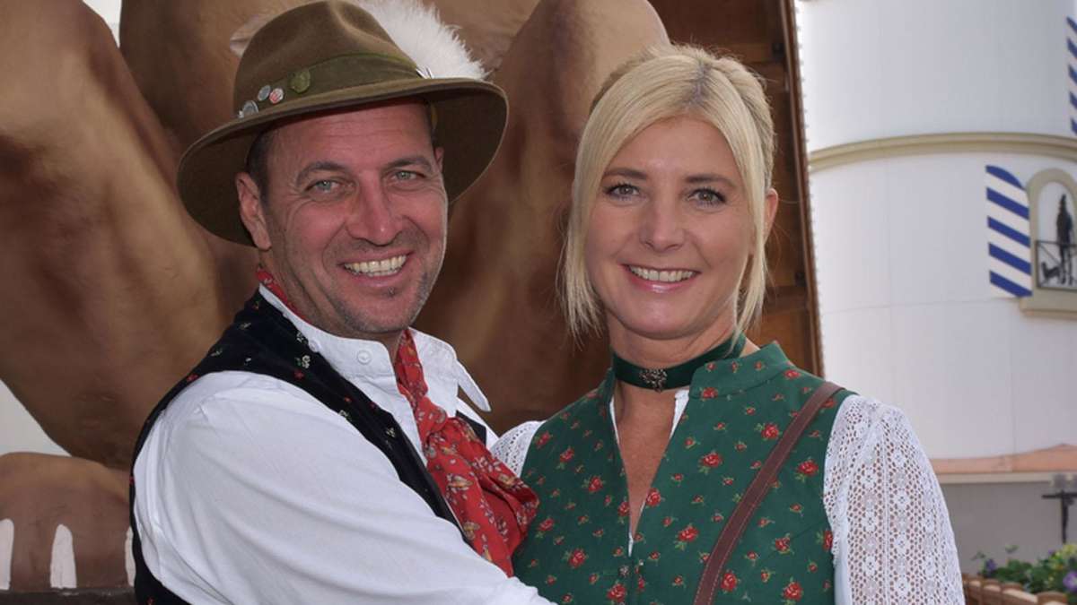 Ministerin Ulrike Scharf auf dem Oktoberfest 2016: Hier zeigt sie ihrem ...